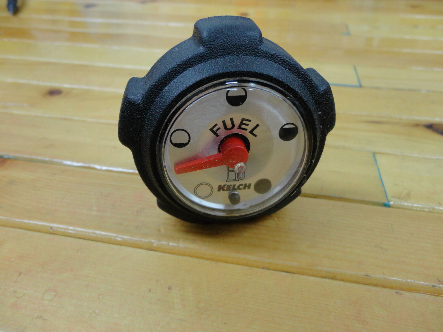 SPEEDWAY GAS CAP WITH GAUGE BRAND NEW KELCH'S NEWEST STYLE 6 INCH GAS ...